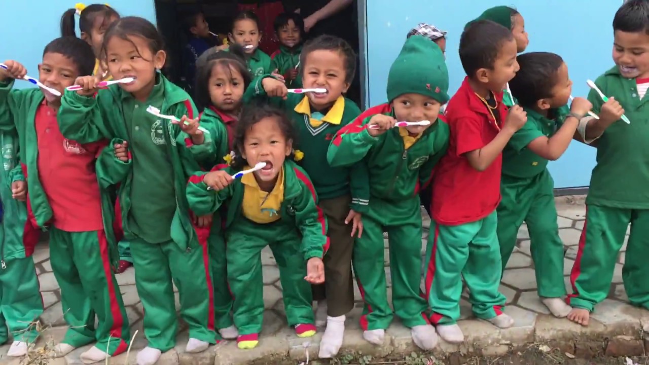 VOLUNTEERING IN NEPAL (PROJECTS ABROAD) - YouTube