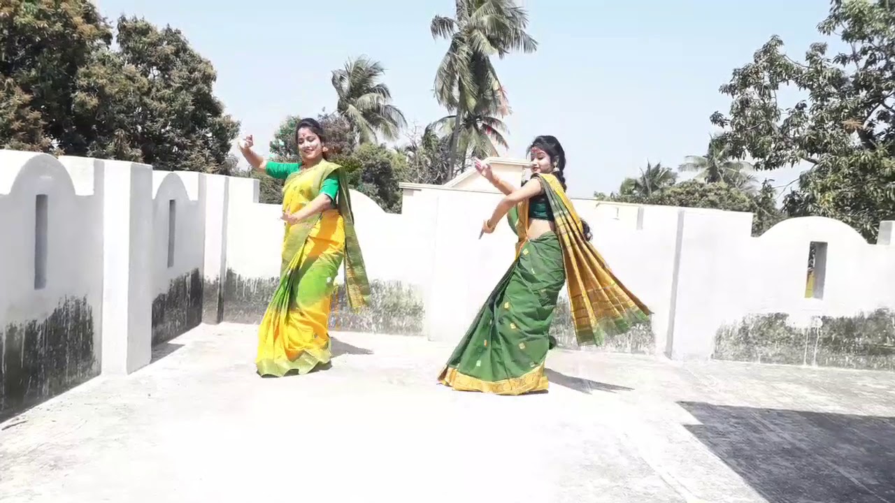 BOSHONTO ESE GECHE | DANCE PERFORMANCE | ANTIMA & BAISHAKHI - YouTube