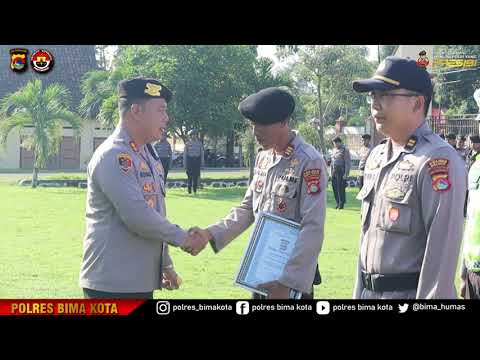 Upacara Pemberian Piagam Penghargaan & Tradisi pembaretan Bintara Polri ...