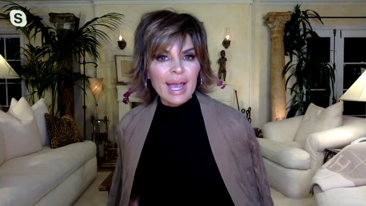 Lisa Rinna Collection Short-Sleeve Tunic on QVC - YouTube