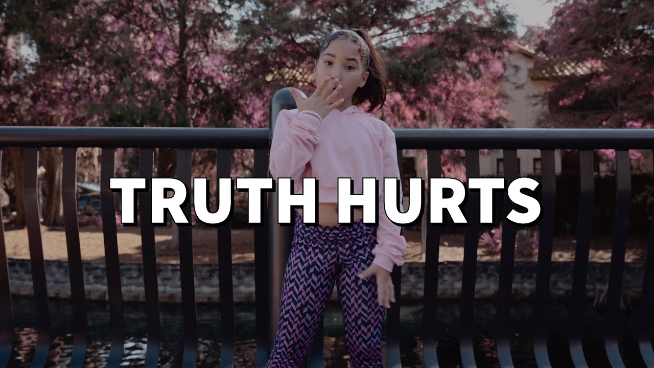 TRUTH HURTS | LIZZO - YouTube