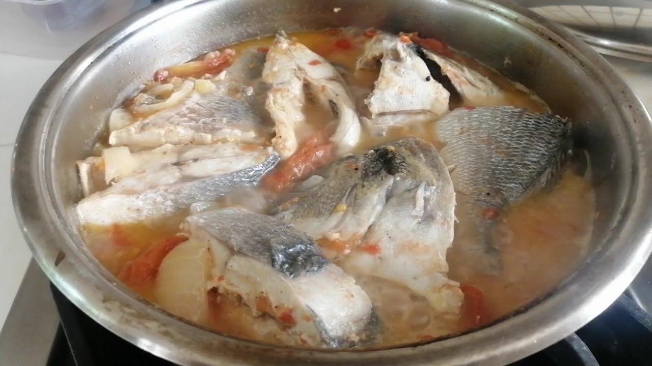 Simple luto ng isda - YouTube