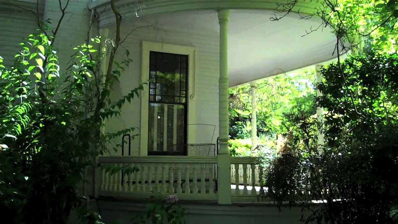 "Scream" Filming Location - Tatum & Dewey House - YouTube