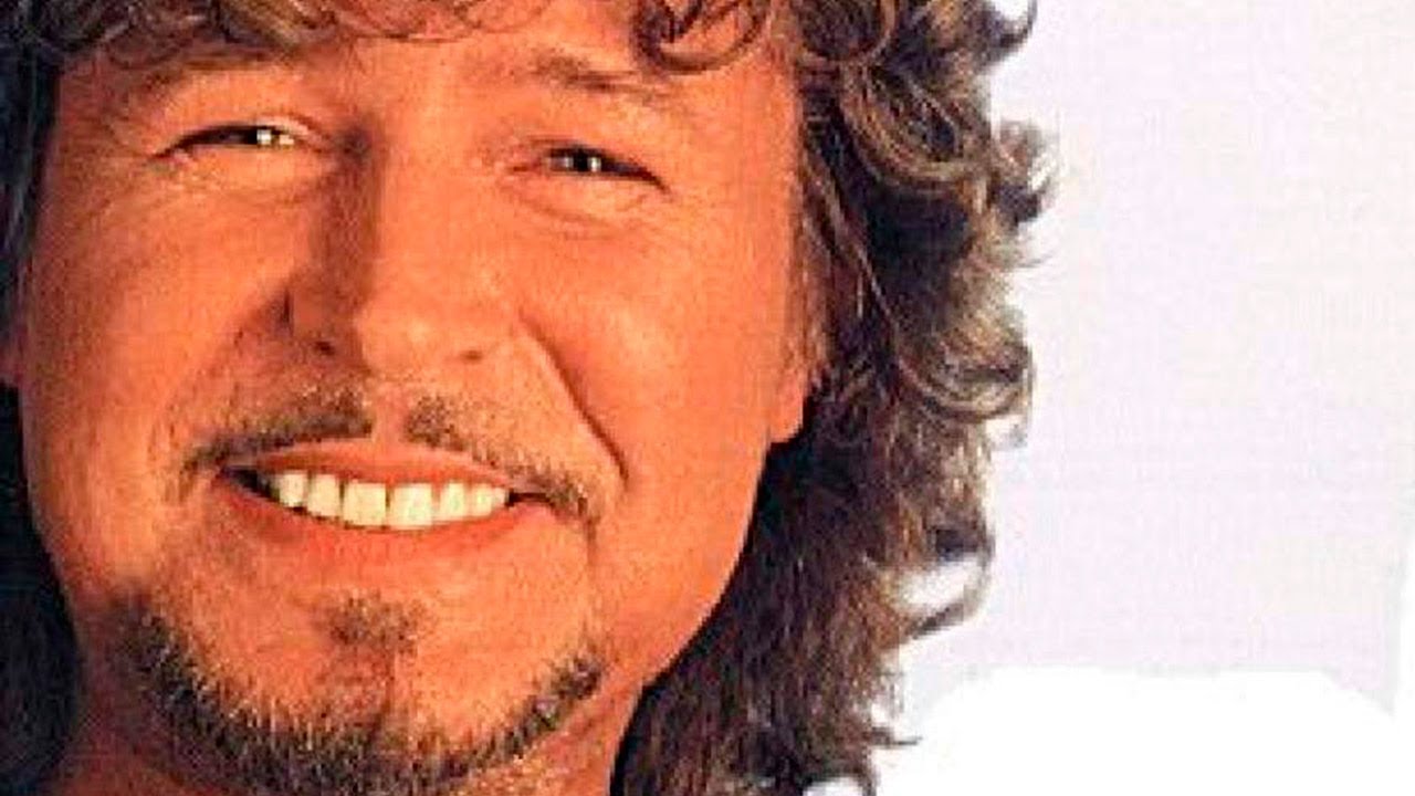Piet Veerman - Green Green Grass Of Home - YouTube