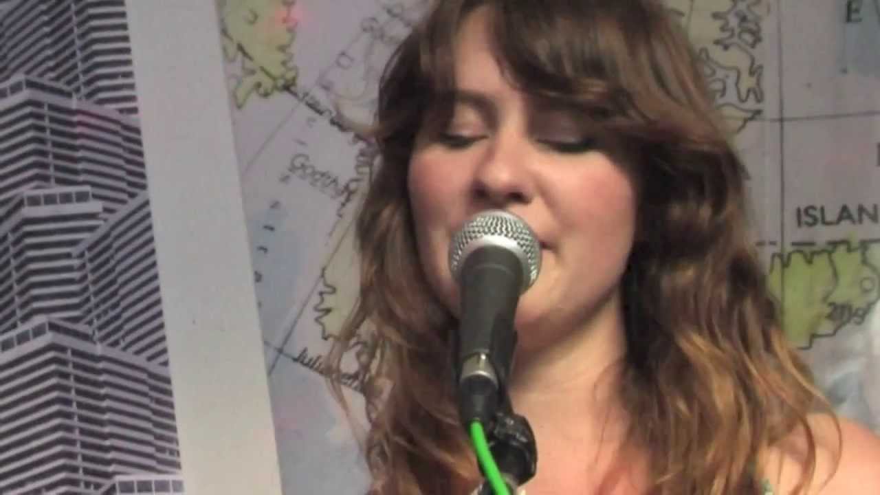Caroline Keating ~ The Belt Horse & So Long Solange [HQ] live @Brause ...