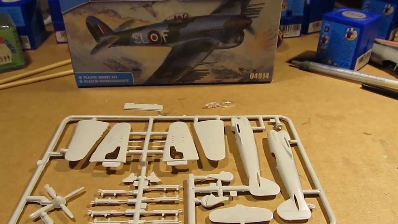 Revell Micro Wing Hawker Typhoon Mk.1B in 1:144 - YouTube