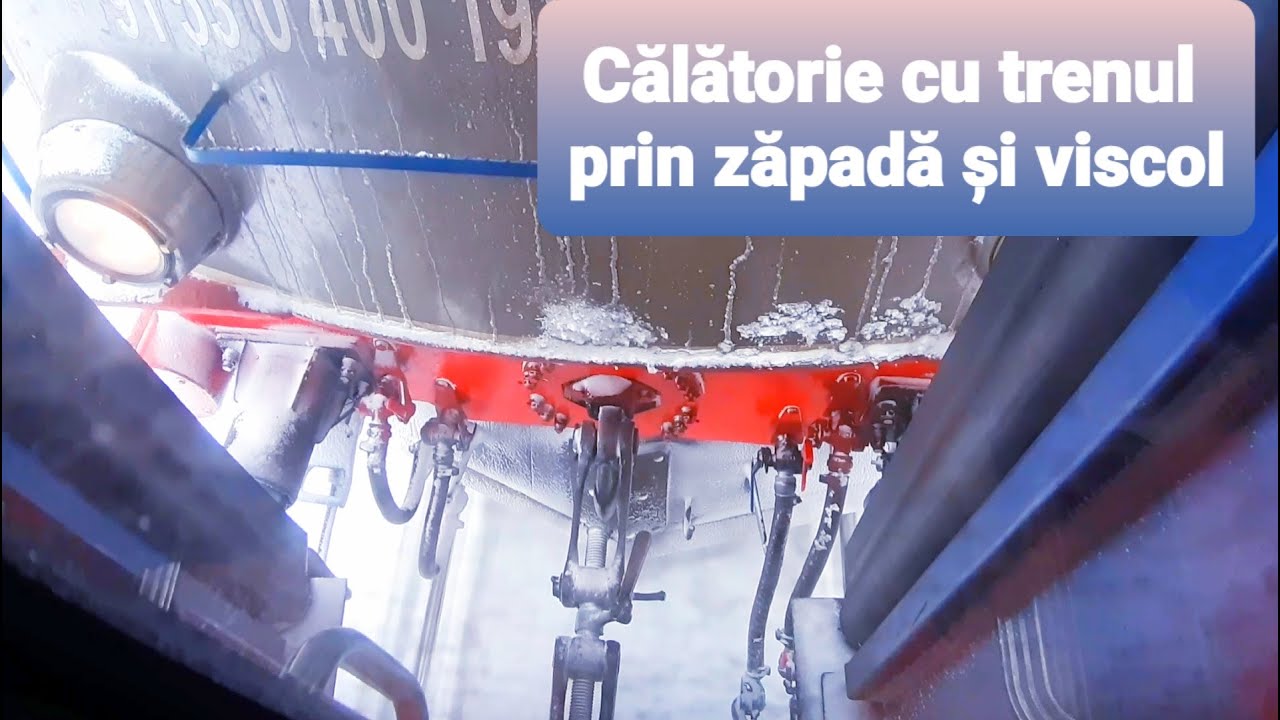 Calatorie cu trenul prin zapada si viscol - YouTube