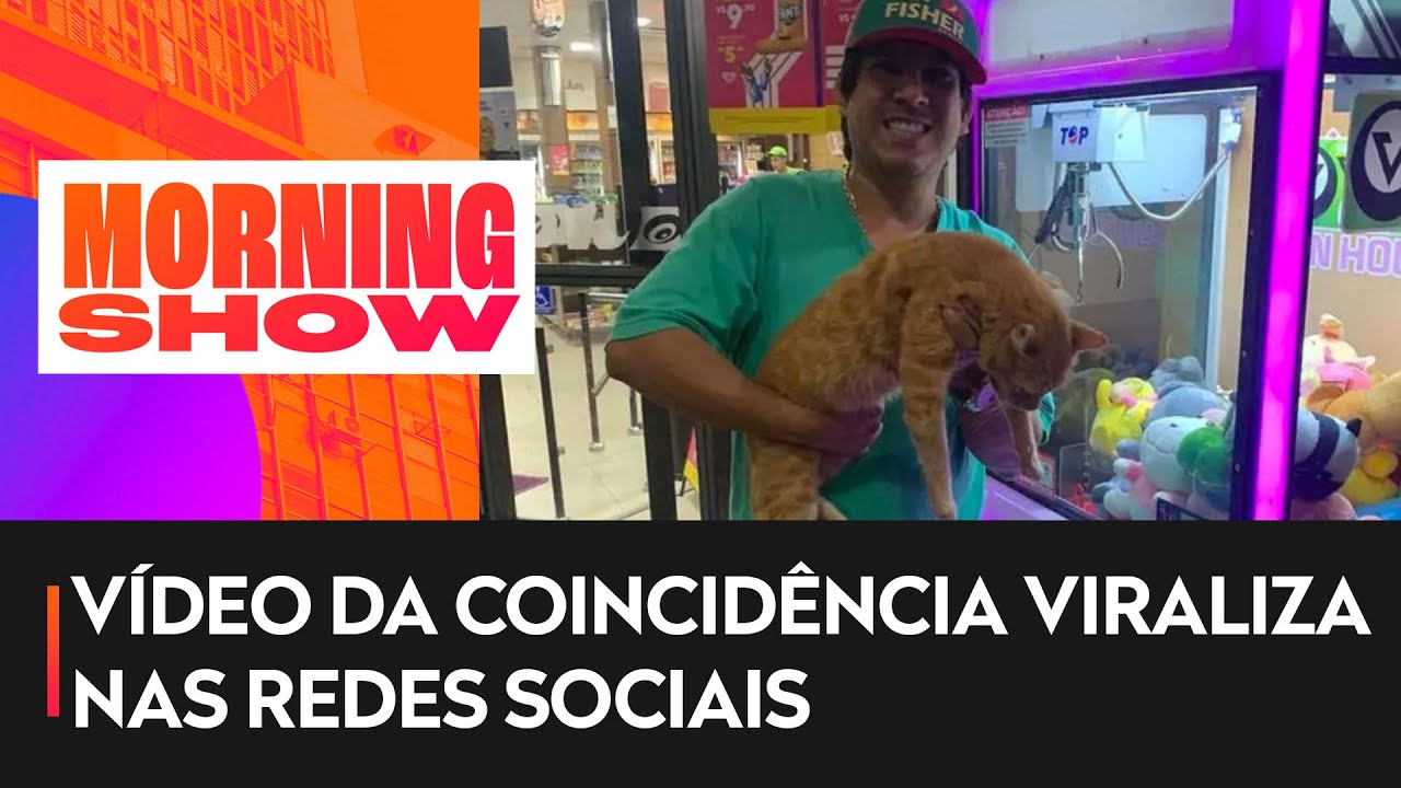 Homem pesca gato de verdade em máquina de pelúcia - YouTube