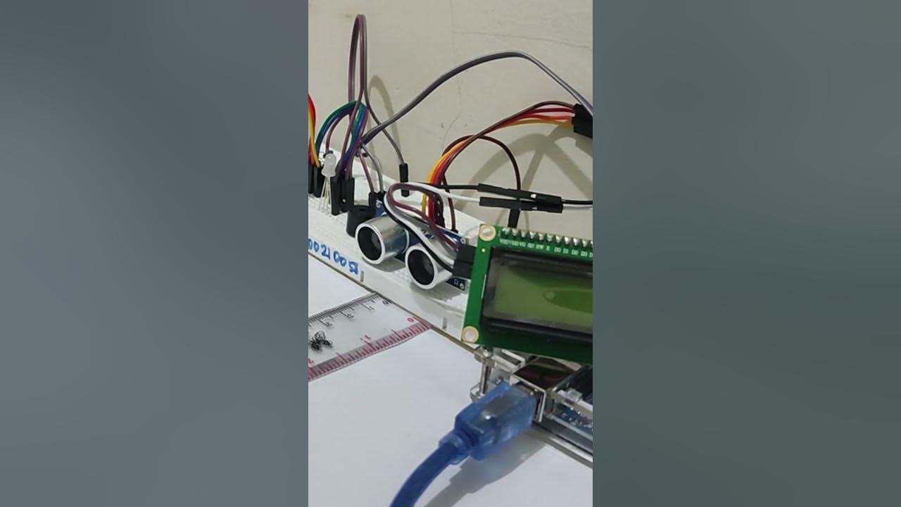 Arduino uno dan sensor jarak untuk penggaris - YouTube