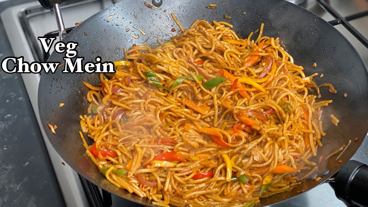 Street Style Veg Chow Mein || Desi Veg Chow Mein noodles recipe - YouTube