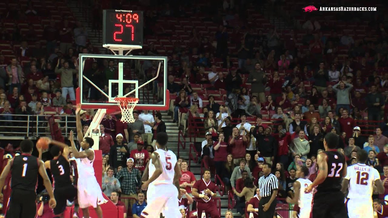 Michael Qualls Monster Dunk - YouTube