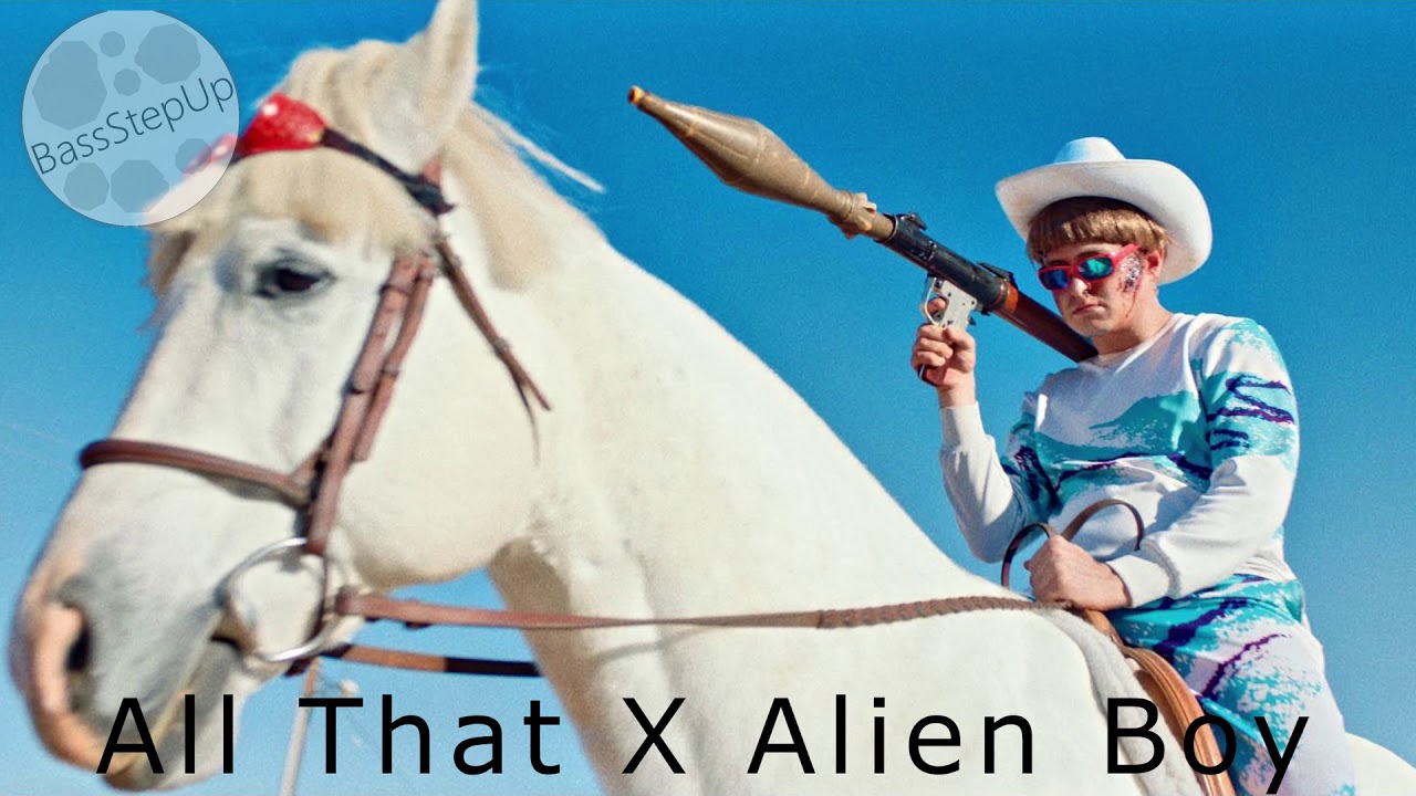 Oliver Tree - All that X Alien Boy (Bass boosted) - YouTube