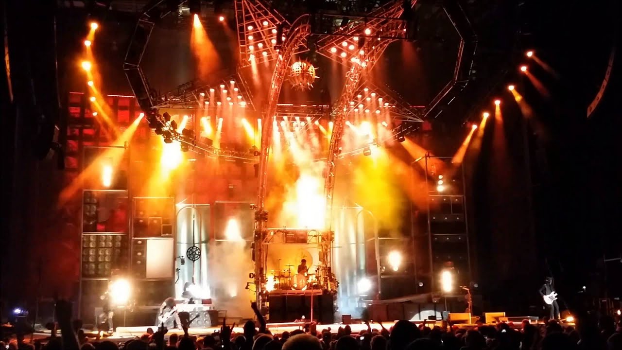 Motley Crue Farewell Tour; July18, 2014; Isleta Amphitheater ...