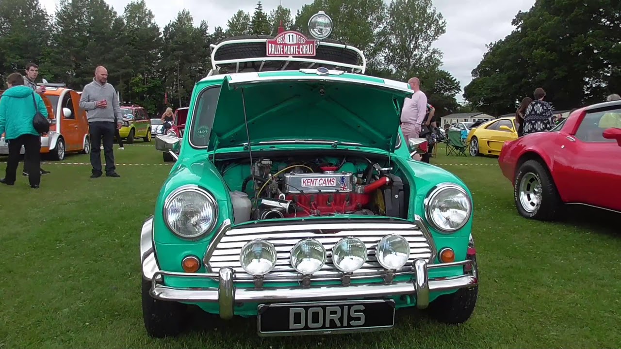 Durham Auto Club Classics at the Castle 2019 - YouTube