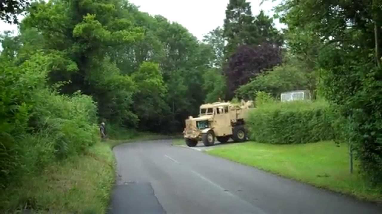 Scammell Explorer pulling Scammell Constructor - YouTube