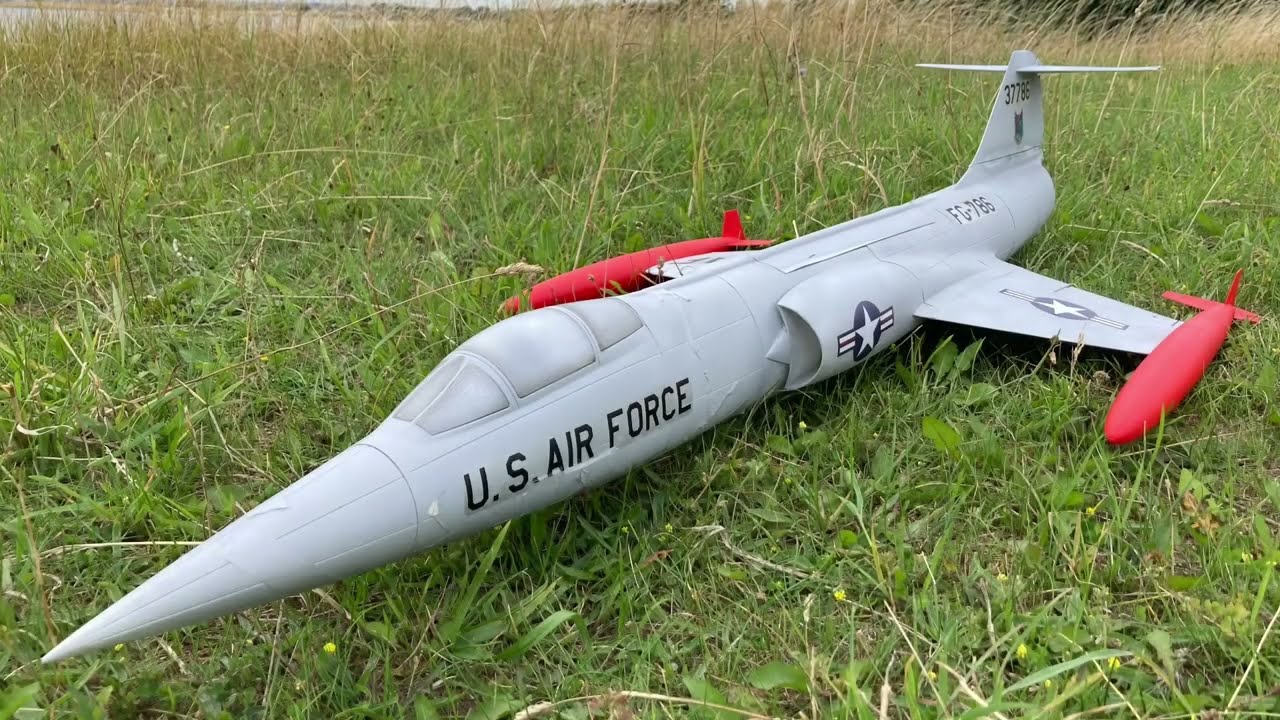 F-104 Starfighter WIP test flight with tip tanks. - YouTube