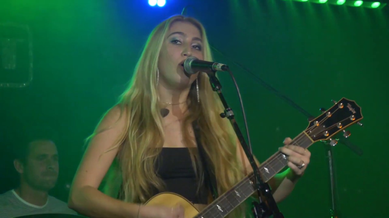 Killing Me Softly- Fugees- Let Flo Go Cover - YouTube