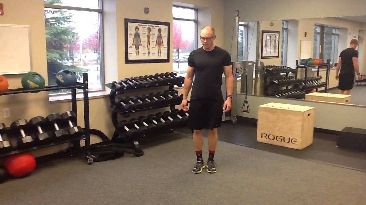 Lateral Lunge with Reach - YouTube