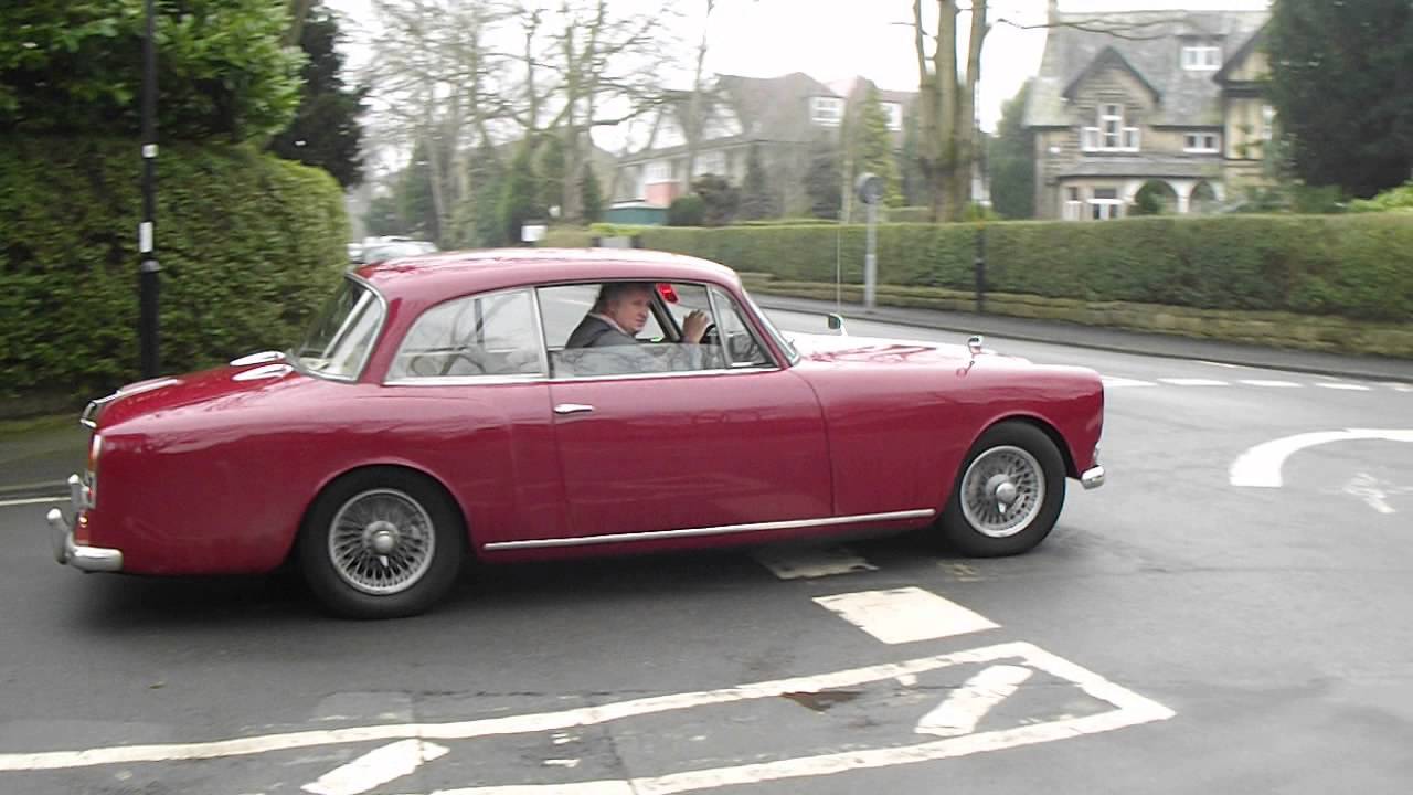 Alvis TE21 - YouTube