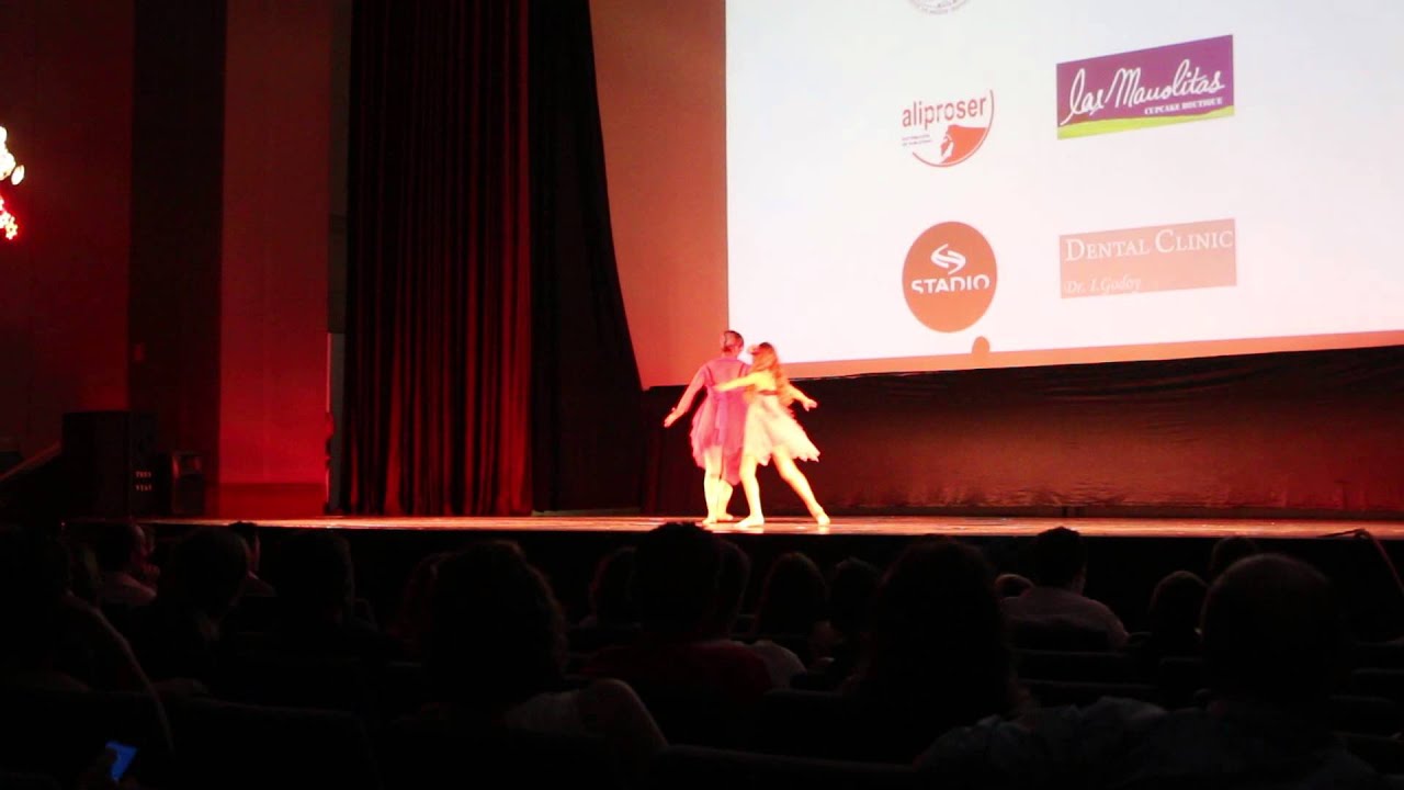 baile sofia zajac y amy godoy - YouTube