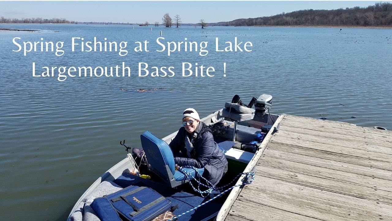 Spring Fishing at Spring Lake, Largemouth Bass Bite ! | E12 - YouTube