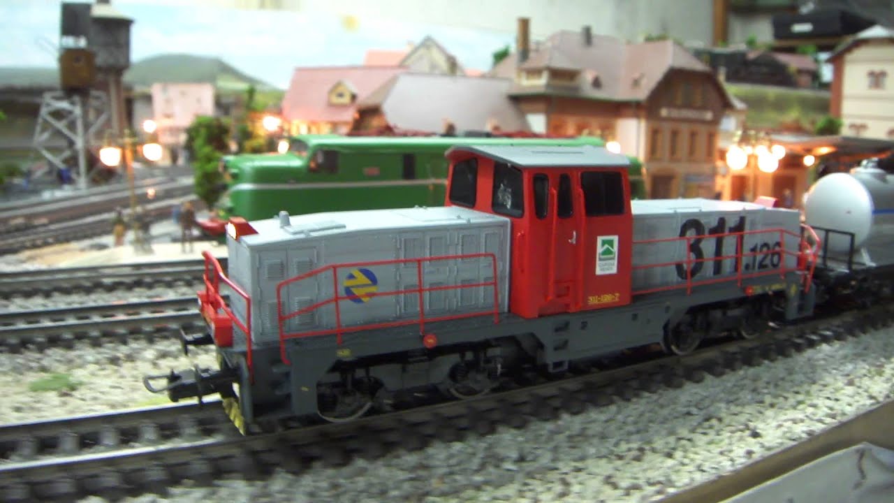 Renfe 311 Maniobras - YouTube