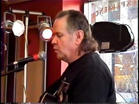 "Retro Ron" Playing "Mr. Spaceman" By the Byrds - YouTube