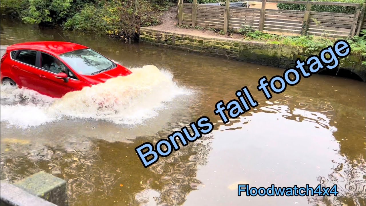 Rufford water splash 3 - YouTube