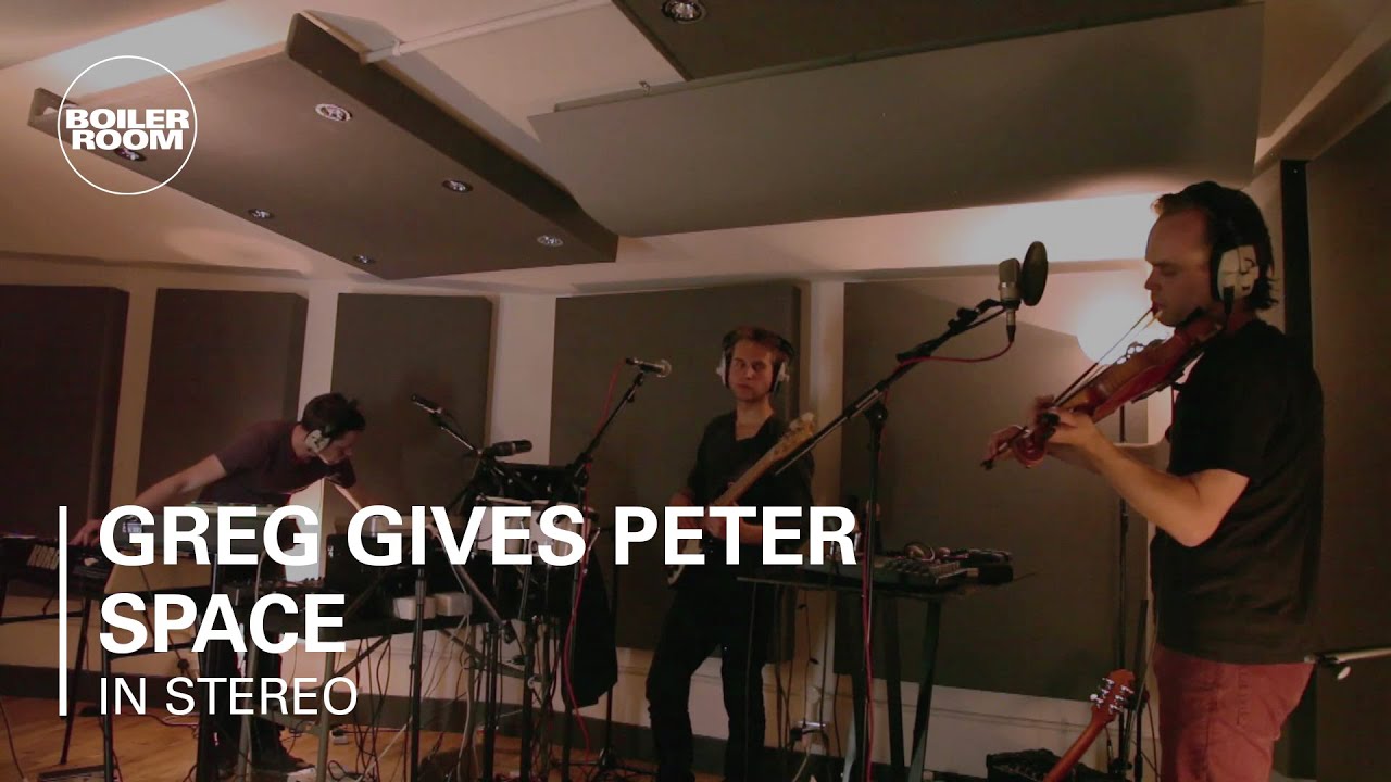Greg Gives Peter Space Boiler Room In Stereo Live Set - YouTube