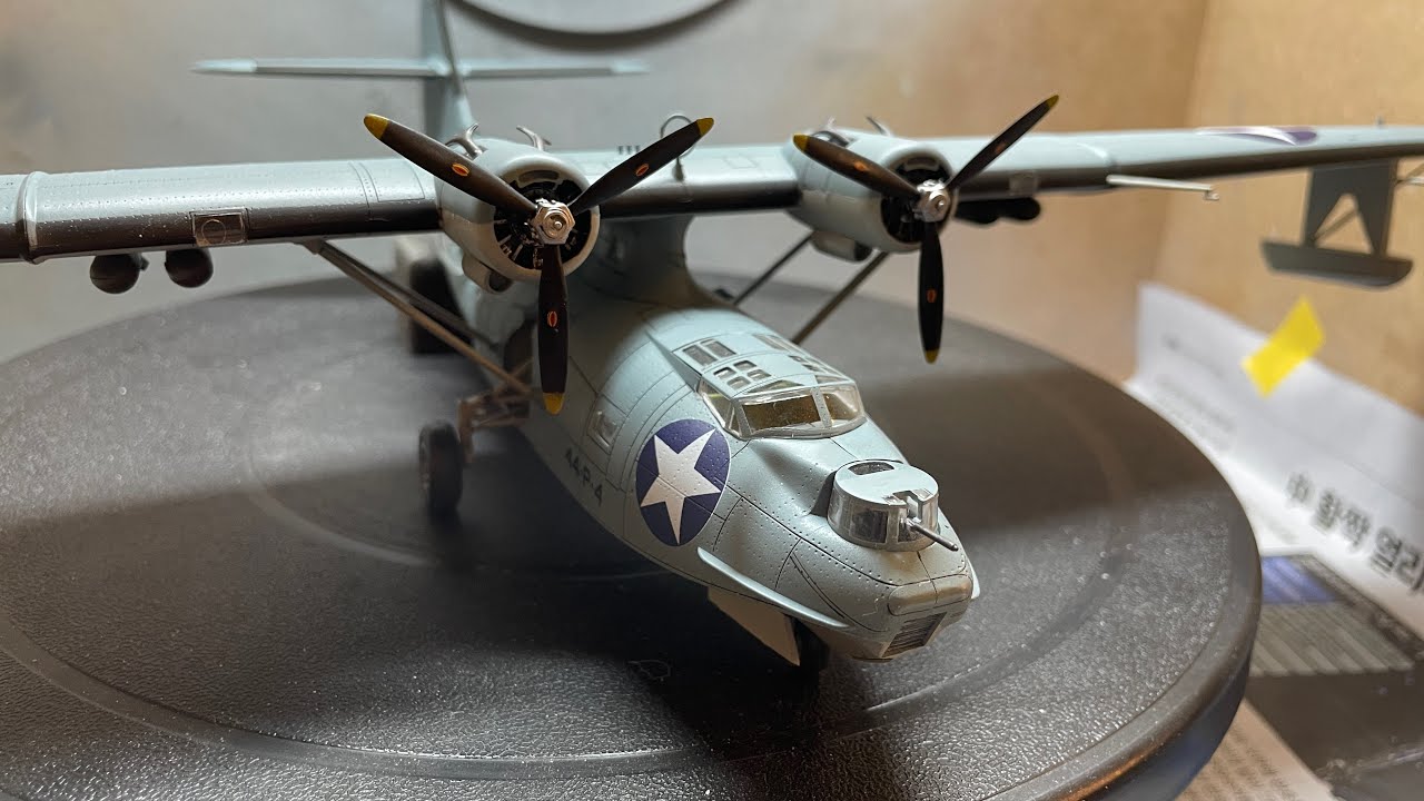 Make Model, USN PBY-5A Catalina(1/72, Academy) - YouTube