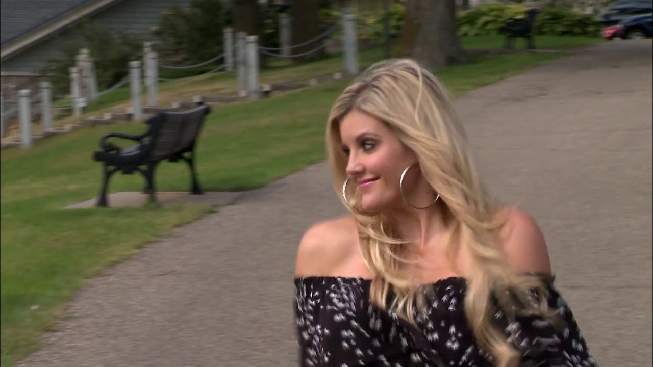 Laura Head Bonk - YouTube