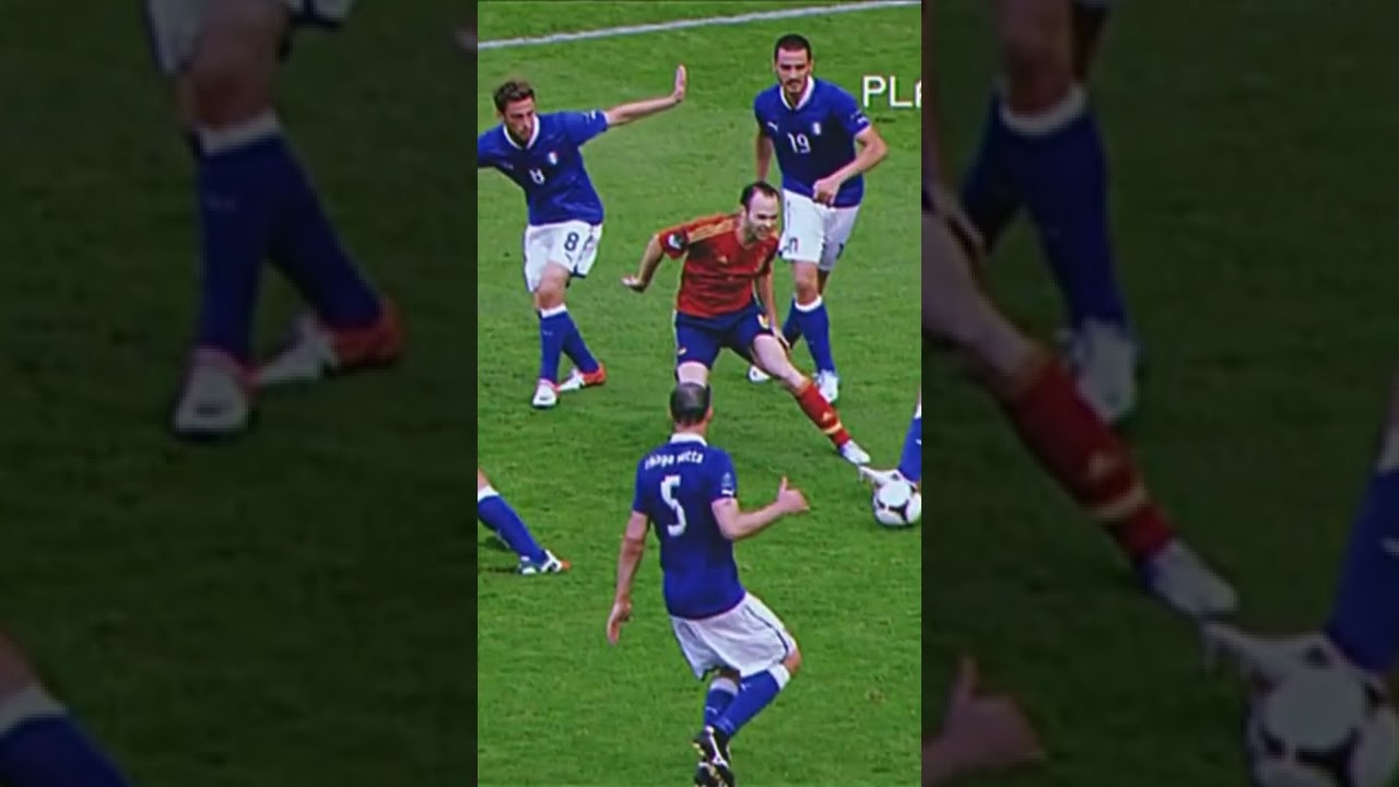 Iniesta Vs Italy - YouTube