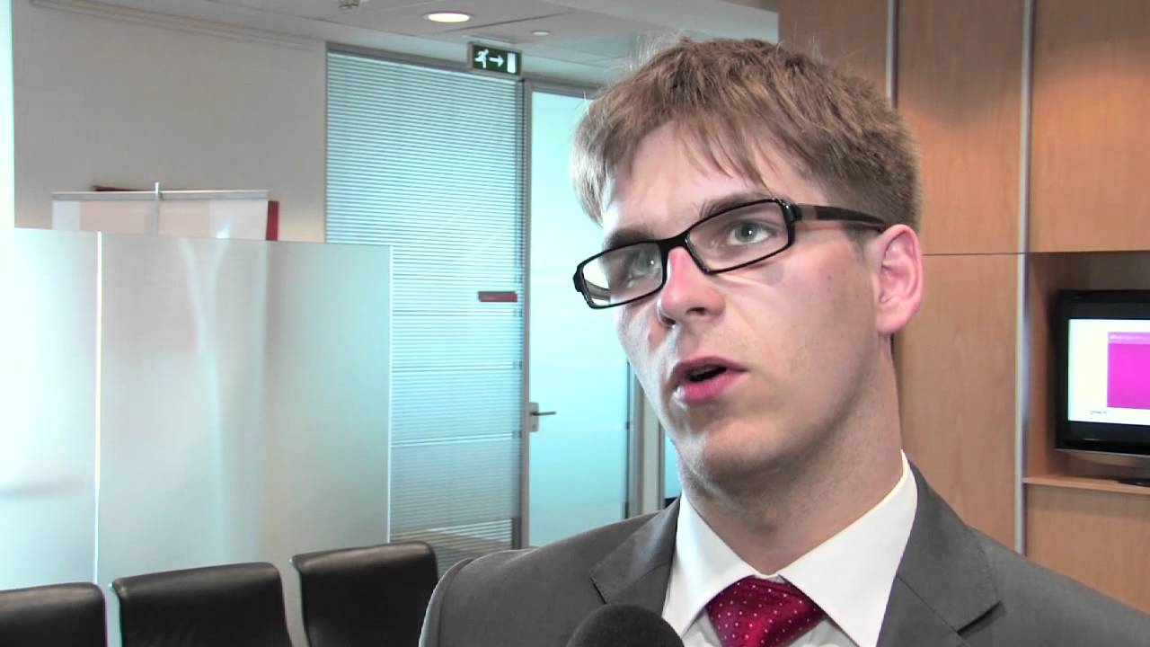 PwC Business Case Project - finał - YouTube