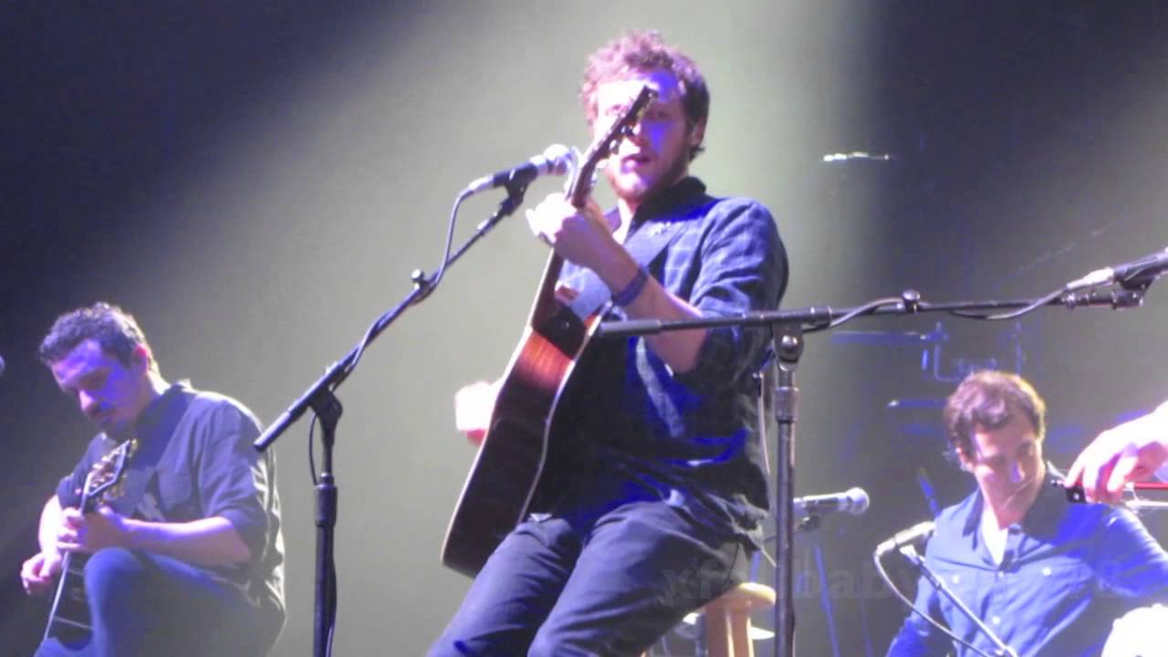 Phillip Phillips-man on the moon - YouTube