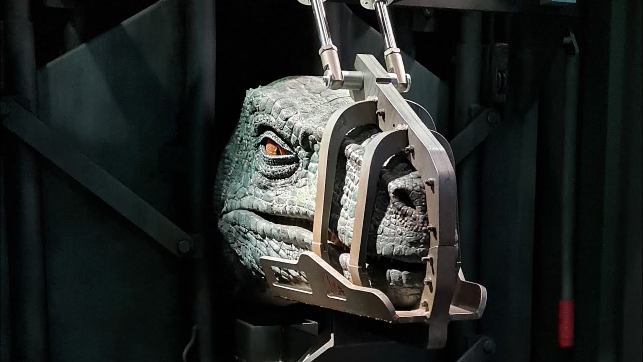 Raptor Encounter Blue Velociraptor Training Facility Jurassic World the ...