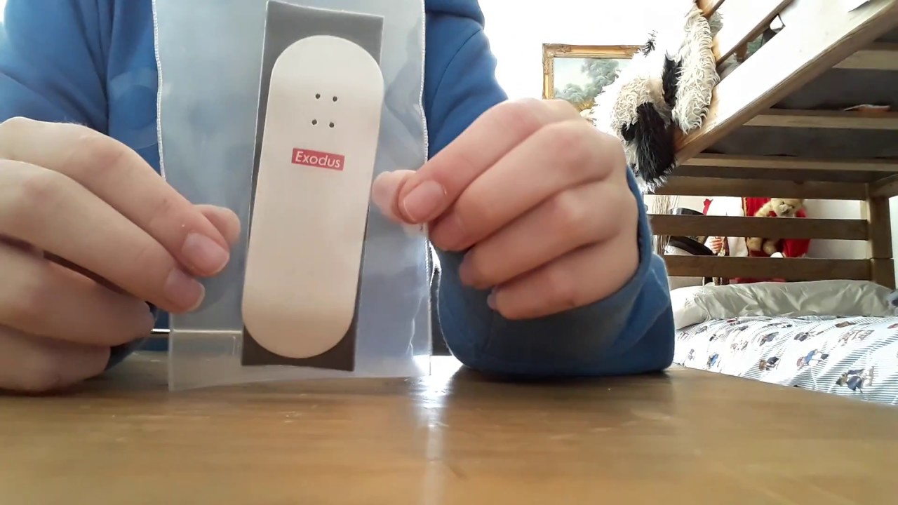 Unboxing a exodus fingerboard deck - YouTube