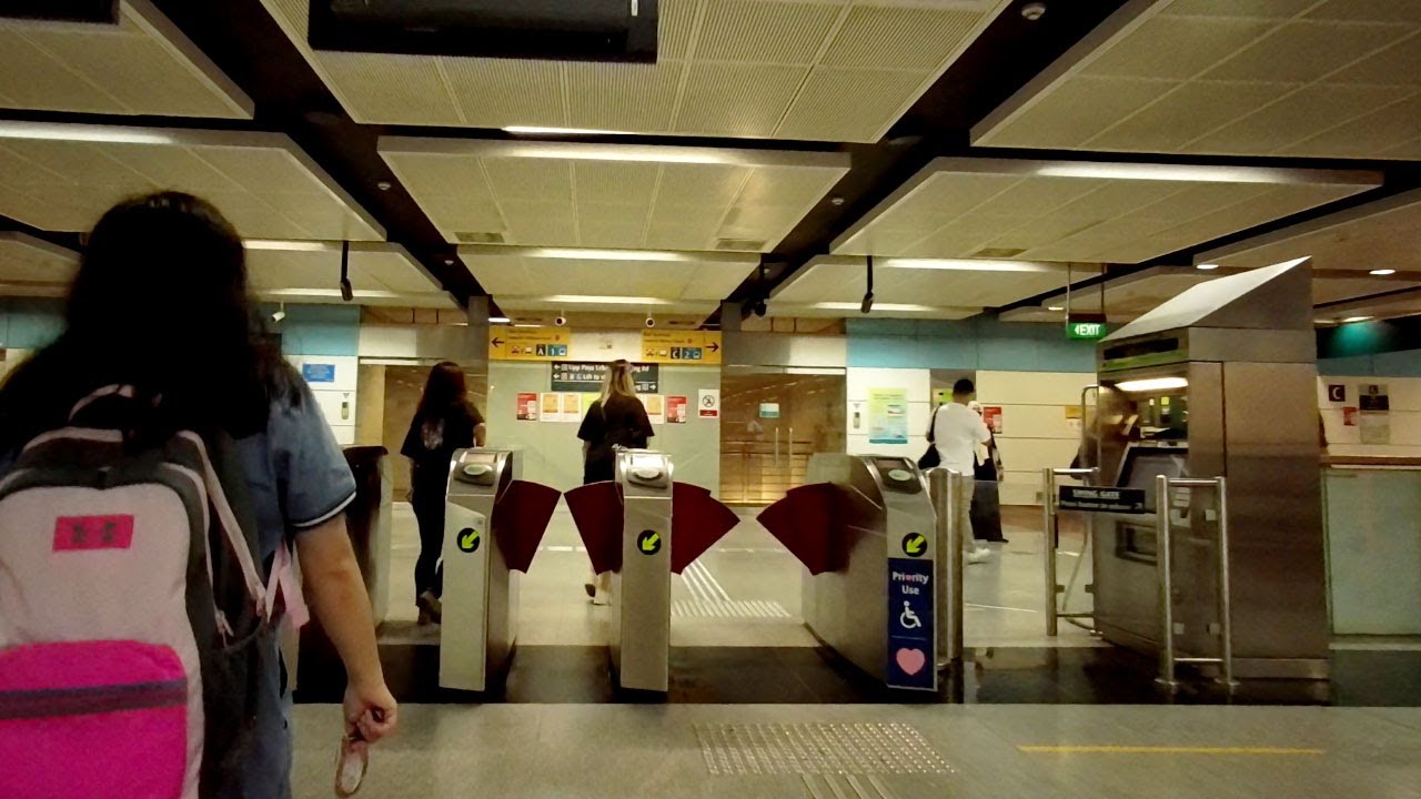Singapore MRT ride from Bartley to Tai Seng train station - YouTube