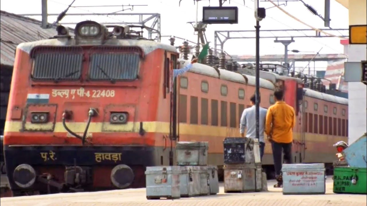 TWIN WAP-4 || 13020 Kathgodam Howrah Bagh Express Departs #Gorakhpur ...