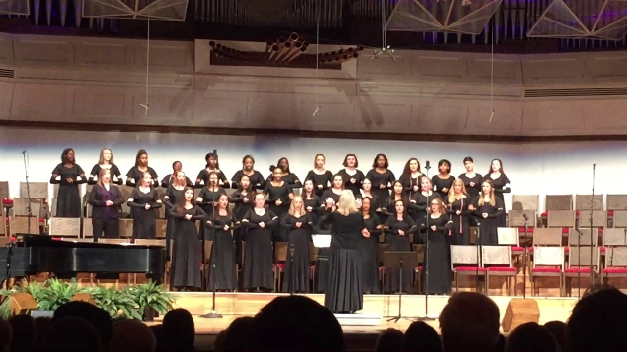 Bellisima bghs choir 4/25/17 - YouTube
