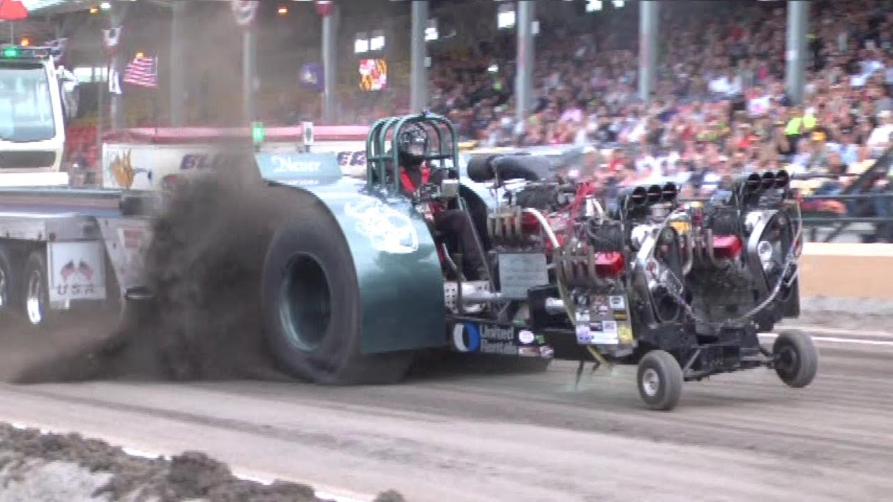 Lucas Oil Modified Tractor Pulling At Frederick 2014 - YouTube