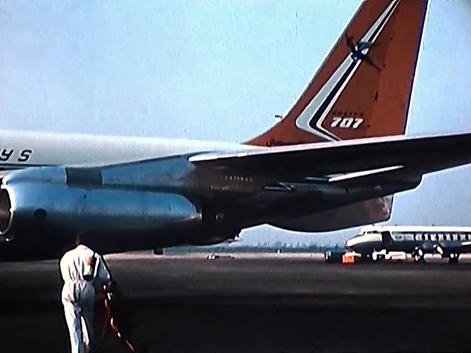 Boeing 707 "Capetown" ZS-CKC July 1960 - YouTube