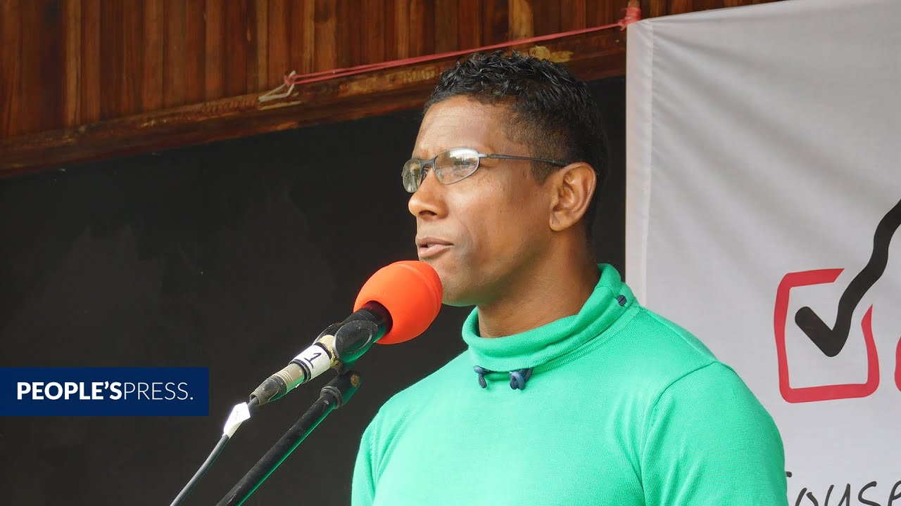 Stéphan Buckland parle de la discrimination au sein du sport - YouTube