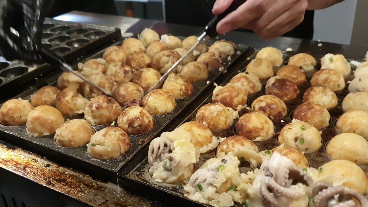 Japanese Street Food | Takoyaki | Baby Octopus - YouTube