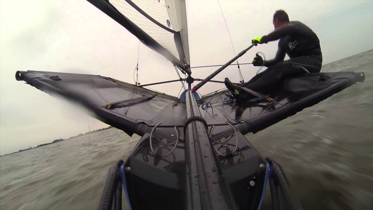 Moth sailing, 1 lap of training for Europeans. - YouTube