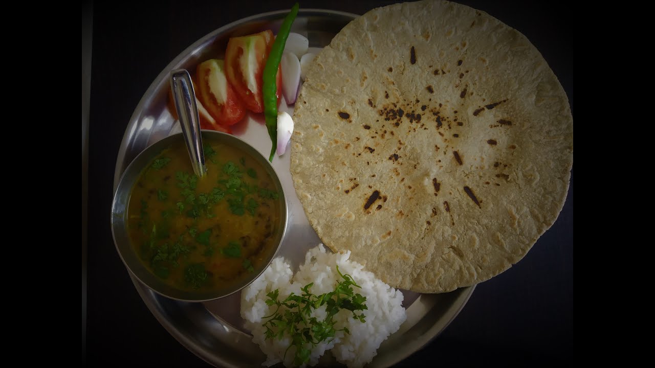 UDAD KI DAL AND JAWAR KI ROTI (MAHARASHTRIAN DISH) - YouTube