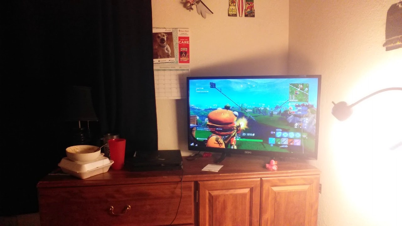 man playing fortnite on - YouTube