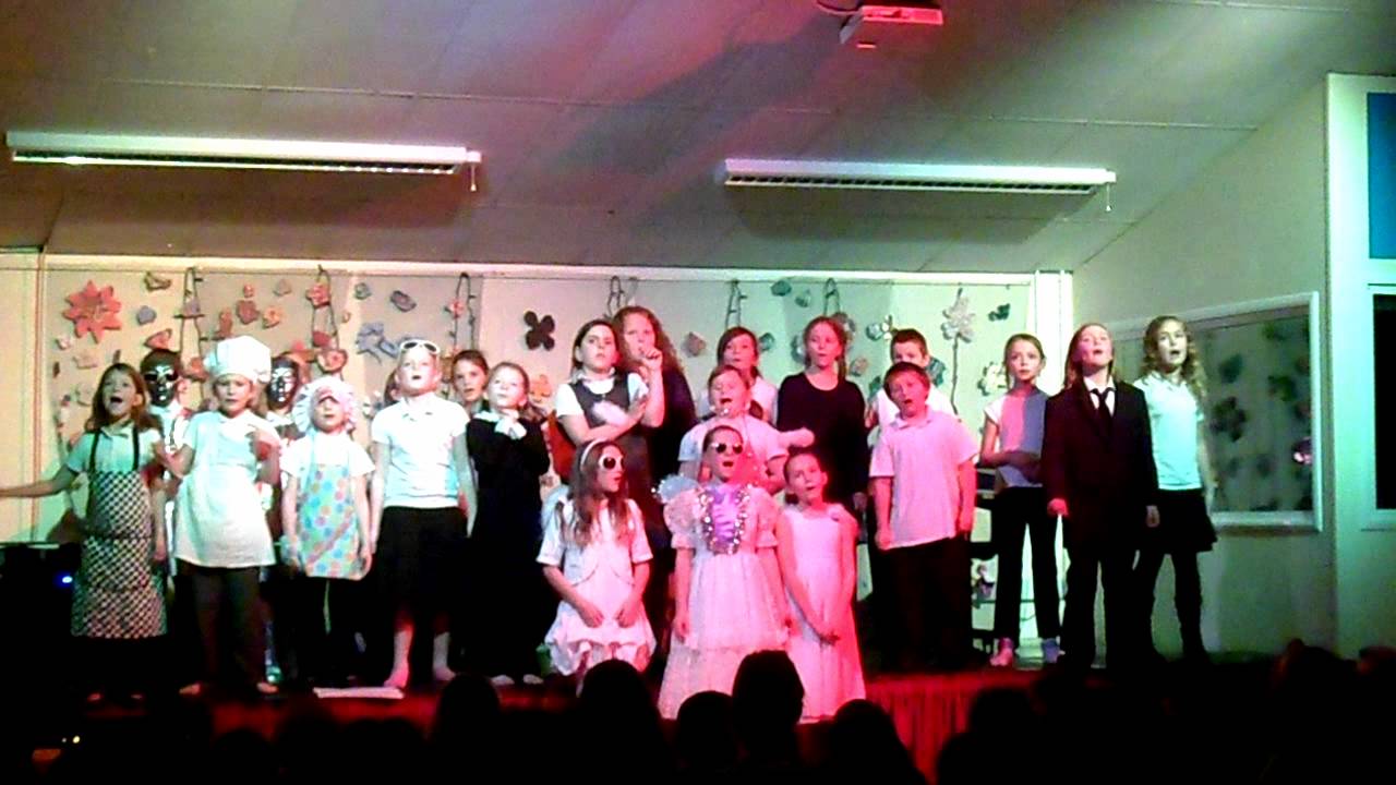 West Rise Junior School Drama Club - YouTube