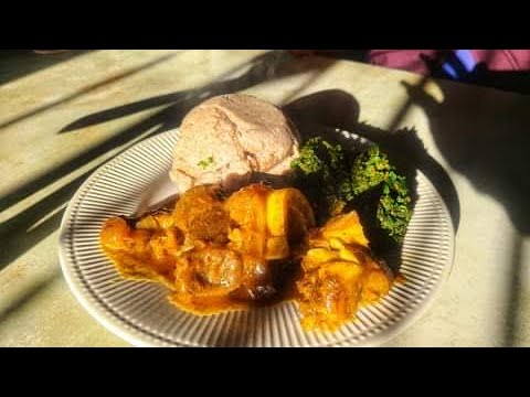 Cooking Pumpkin leaves (muboora) the Zimbabwe way - YouTube