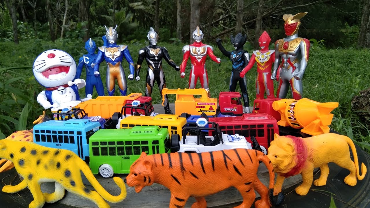 Mencari dan Menemukan Mainan di Hutan, Doraemon, Ultraman, BusTayo ...