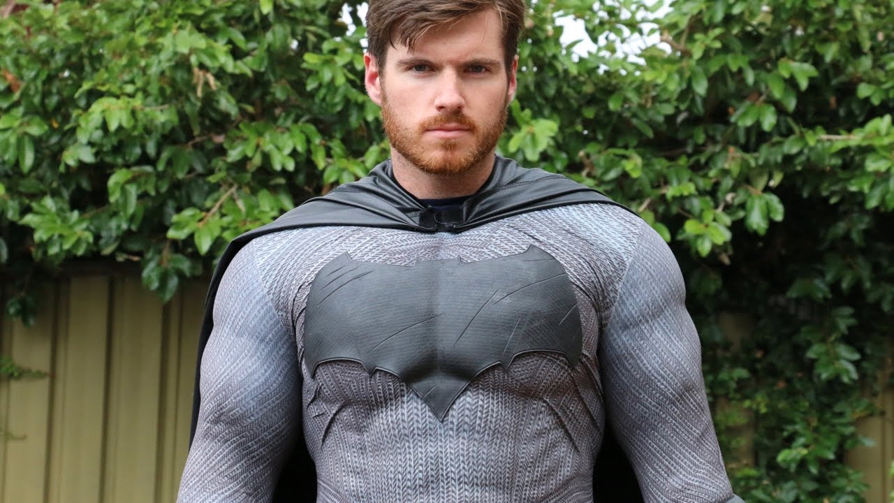 Batfleck Cosplay Update: Gluing Down the bodysuit! - YouTube